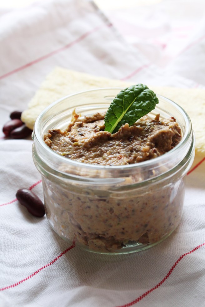« Houmous » (ou tartinade) végane de haricots rouges et poivrons ...